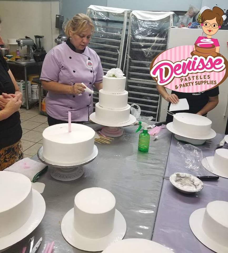 Sobre Nosotros – Cakeland Bakery & Supplies